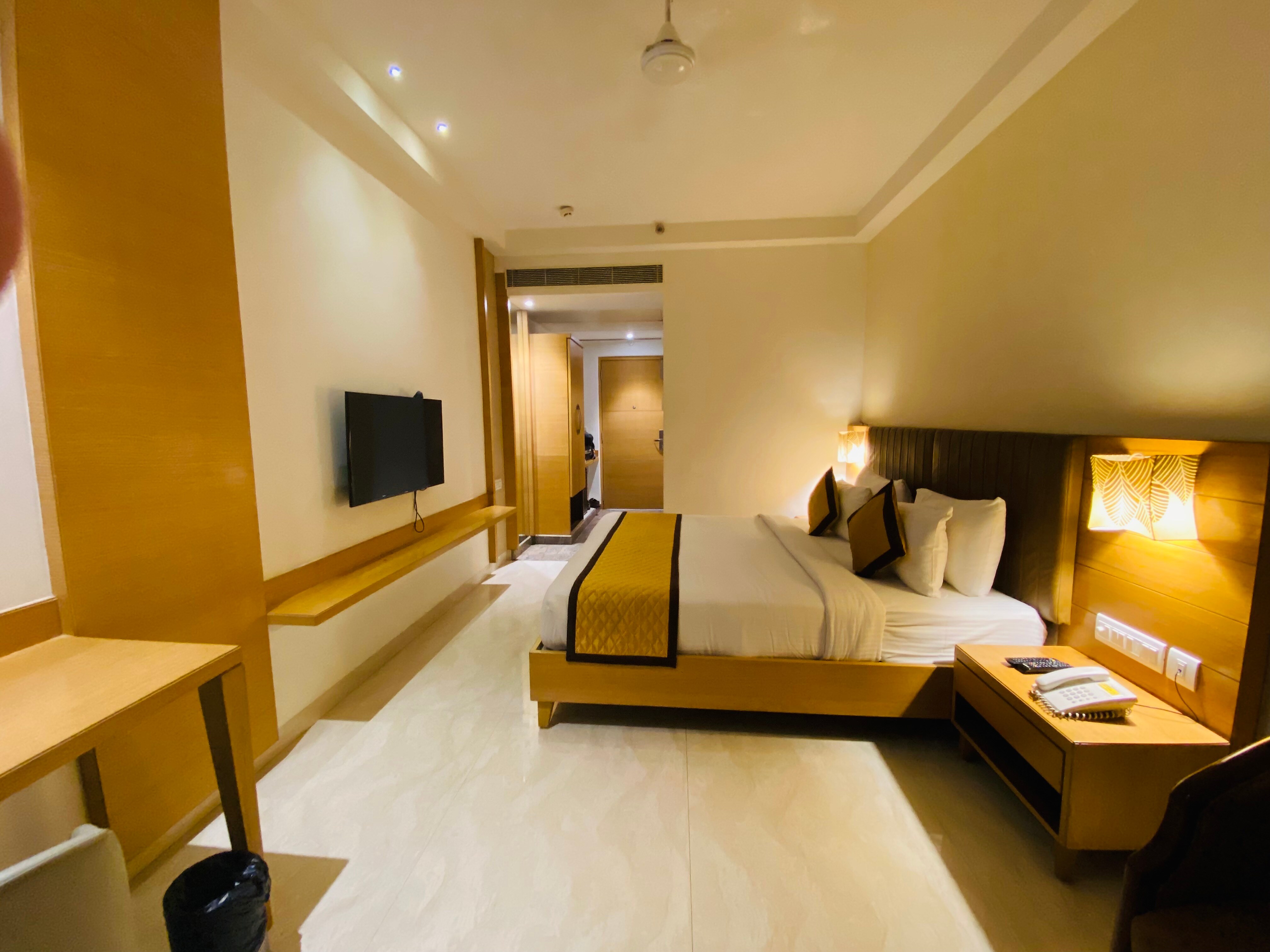 VKB residency 𝗕𝗢𝗢𝗞 Ongole Hotel 𝘄𝗶𝘁𝗵 𝗙𝗥𝗘𝗘 𝗖𝗮𝗻𝗰𝗲𝗹𝗹𝗮𝘁𝗶𝗼𝗻