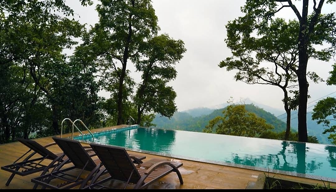ELEPHANT PASSAGE 𝗕𝗢𝗢𝗞 Munnar Resort 𝘄𝗶𝘁𝗵 ₹𝟬 𝗣𝗔𝗬𝗠𝗘𝗡𝗧
