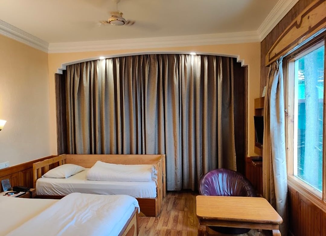 Landmark Shimla - with Elevator Access to Mall road 𝗕𝗢𝗢𝗞 Shimla Hotel ...