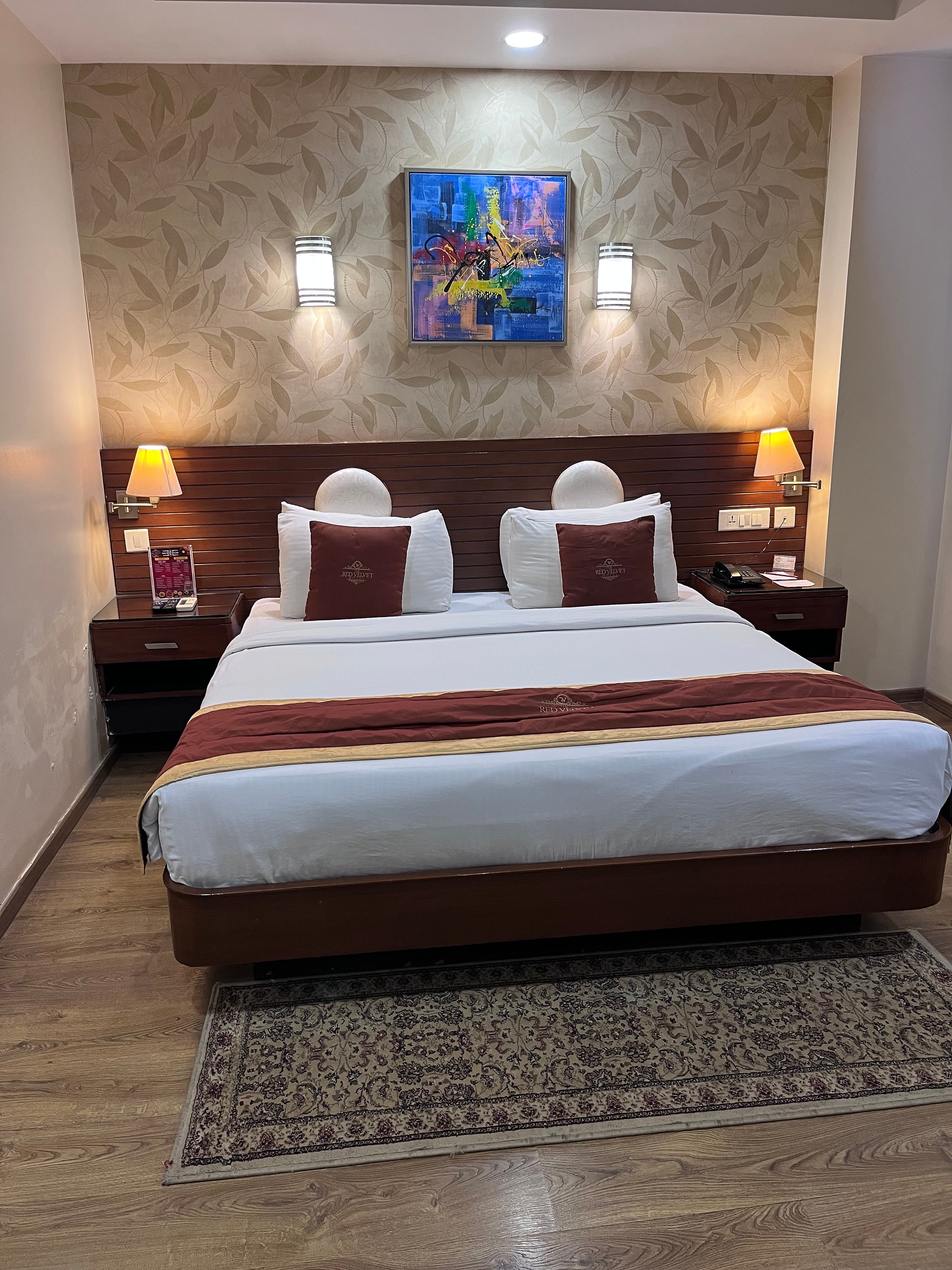 Photos of The Red Velvet Hotel Samarpan - Hotel in Patna