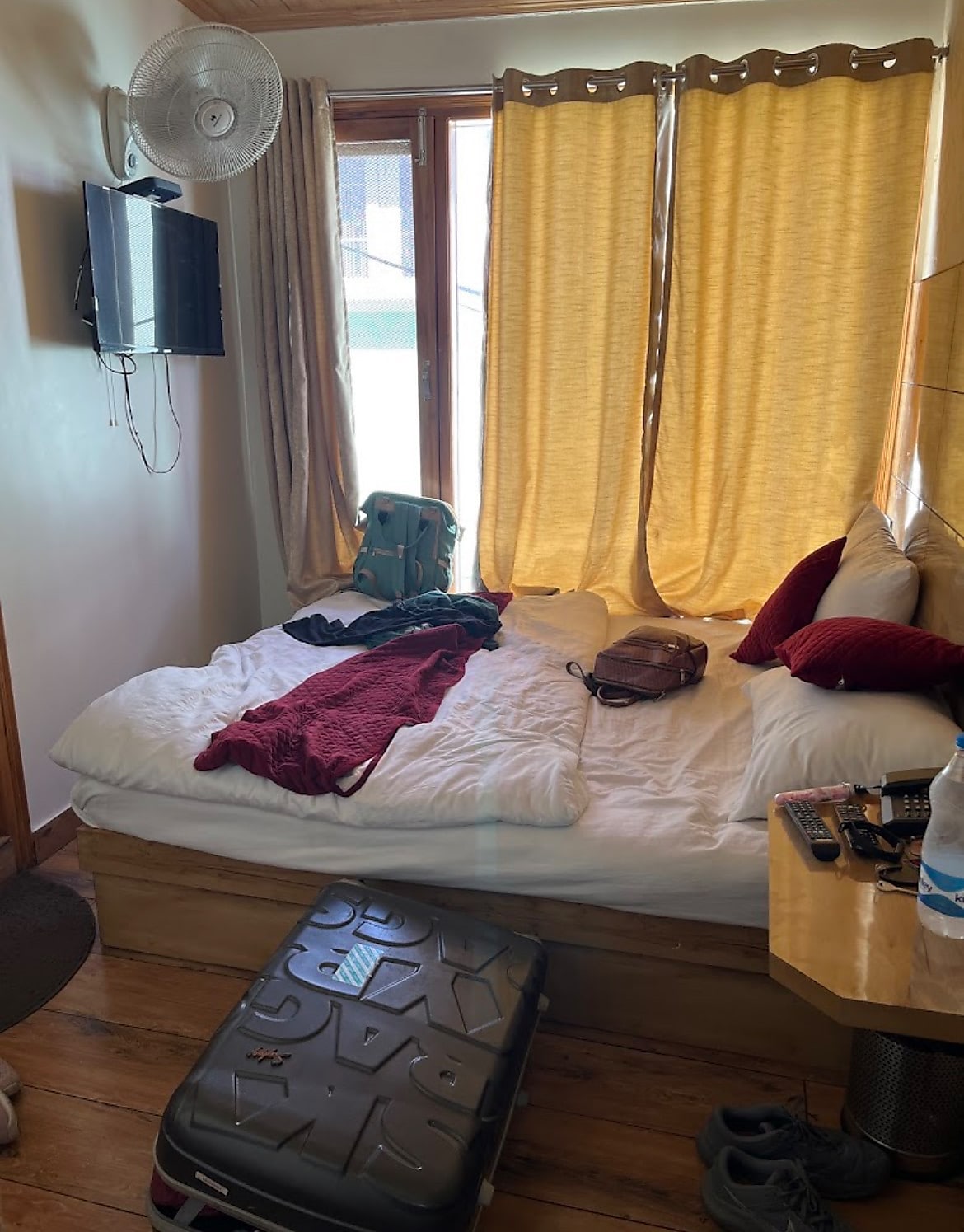 Dee Ess Residency 𝗕𝗢𝗢𝗞 Shimla BnB 𝘄𝗶𝘁𝗵 𝗙𝗥𝗘𝗘 𝗖𝗮𝗻𝗰𝗲𝗹𝗹𝗮𝘁𝗶𝗼𝗻