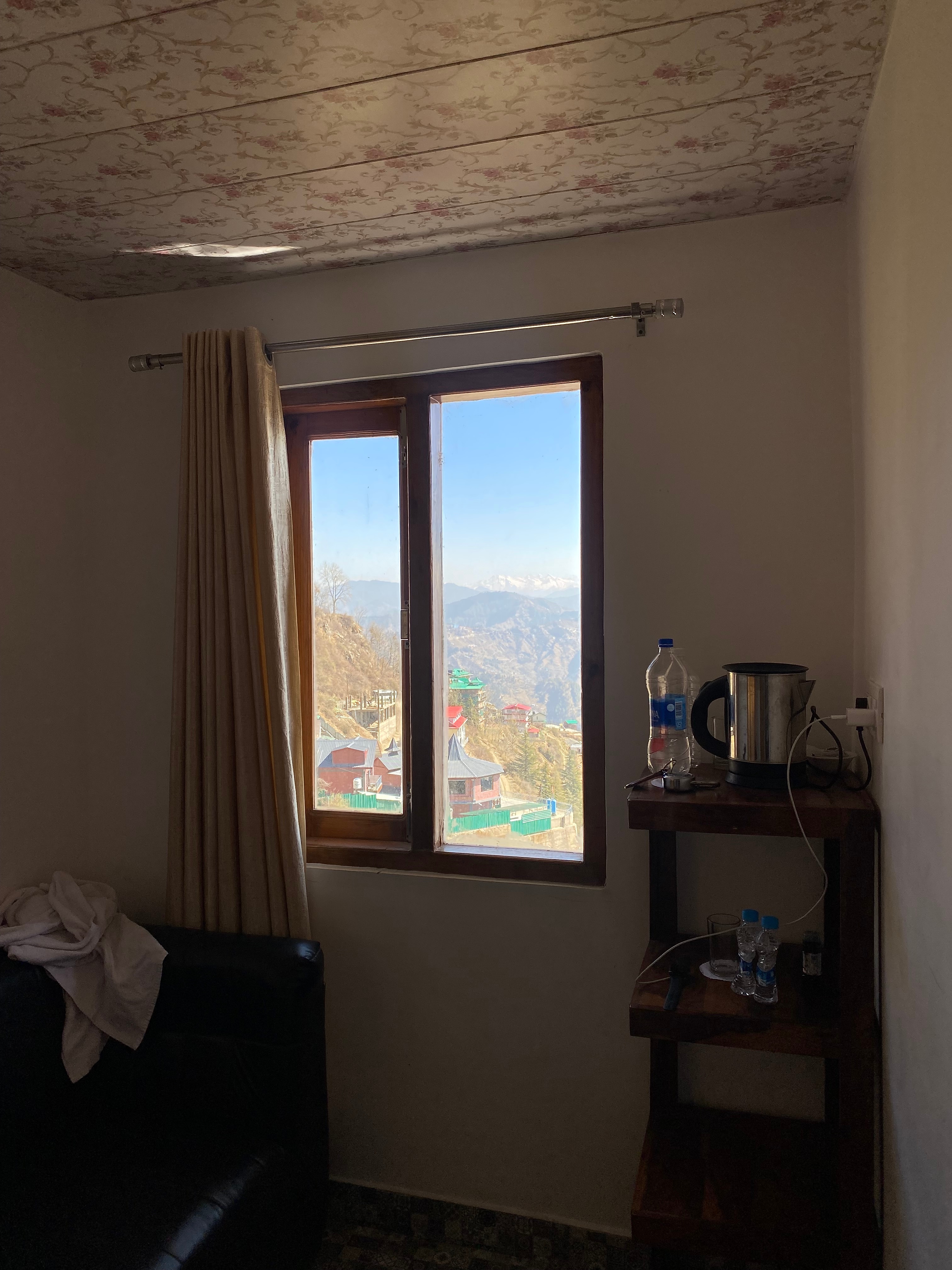 Crested View 𝗕𝗢𝗢𝗞 Kufri Homestay 𝘄𝗶𝘁𝗵 𝗙𝗥𝗘𝗘 𝗖𝗮𝗻𝗰𝗲𝗹𝗹𝗮𝘁𝗶𝗼𝗻