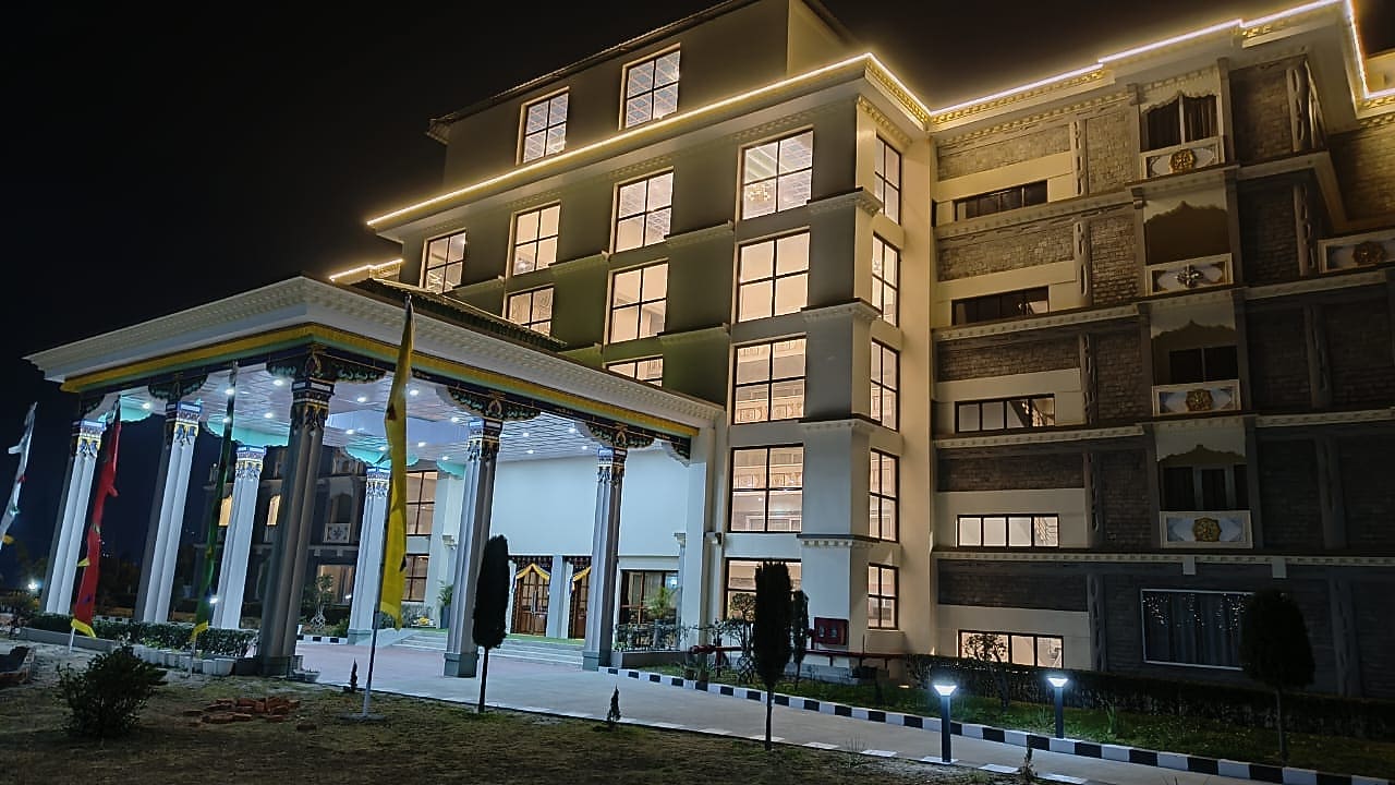 Hotel Rigsel 𝗕𝗢𝗢𝗞 Bomdila Hotel 𝘄𝗶𝘁𝗵 ₹𝟬 𝗣𝗔𝗬𝗠𝗘𝗡𝗧