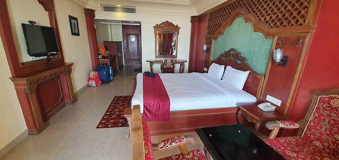 NRS ROYAL PALACE 𝗕𝗢𝗢𝗞 Puri Hotel 𝘄𝗶𝘁𝗵 𝗙𝗥𝗘𝗘 𝗖𝗮𝗻𝗰𝗲𝗹𝗹𝗮𝘁𝗶𝗼𝗻