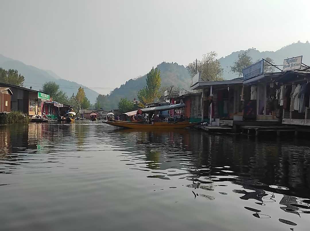 Photos of Golden Crest Group Of Houseboats - Houseboat in Srinagar