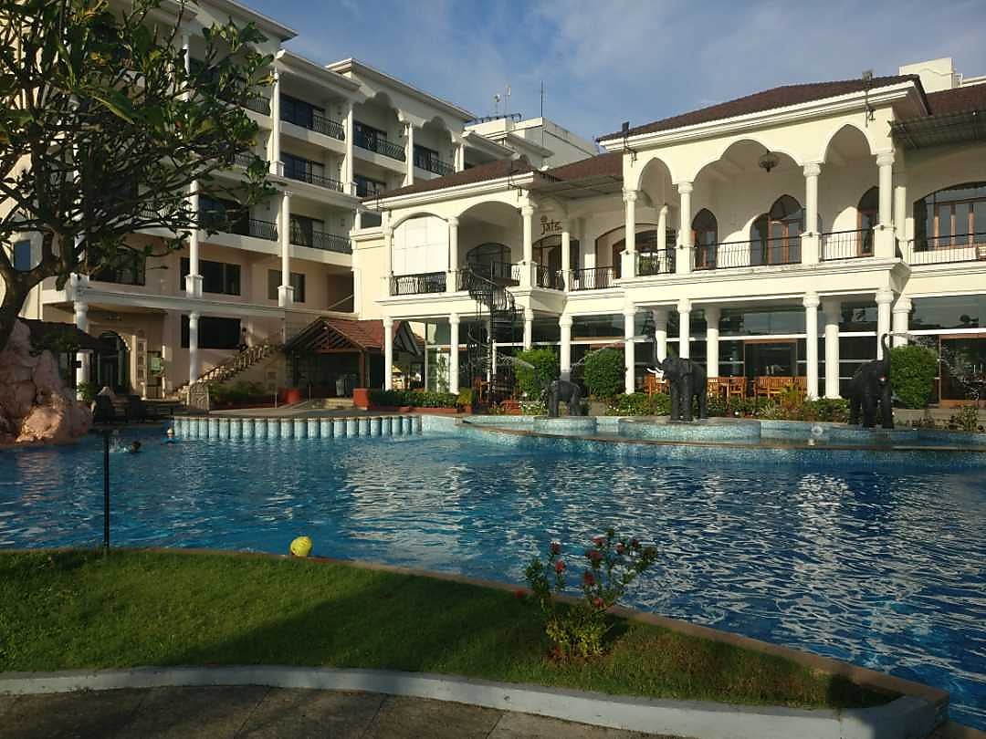 Radisson Goa Candolim Best Rates on Goa Hotel Deals, Reviews & Photos