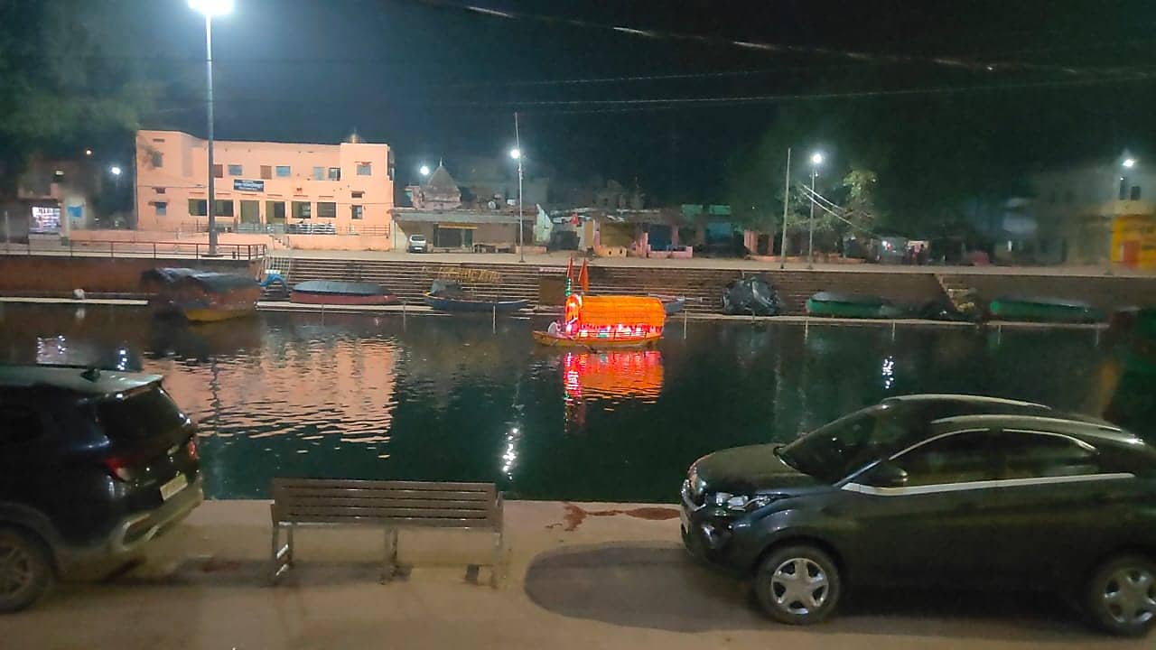 Hotel Ramghat Inn 𝗕𝗢𝗢𝗞 Chitrakoot Hotel 𝘄𝗶𝘁𝗵 𝗙𝗥𝗘𝗘 𝗖𝗮𝗻𝗰𝗲𝗹𝗹𝗮𝘁𝗶𝗼𝗻