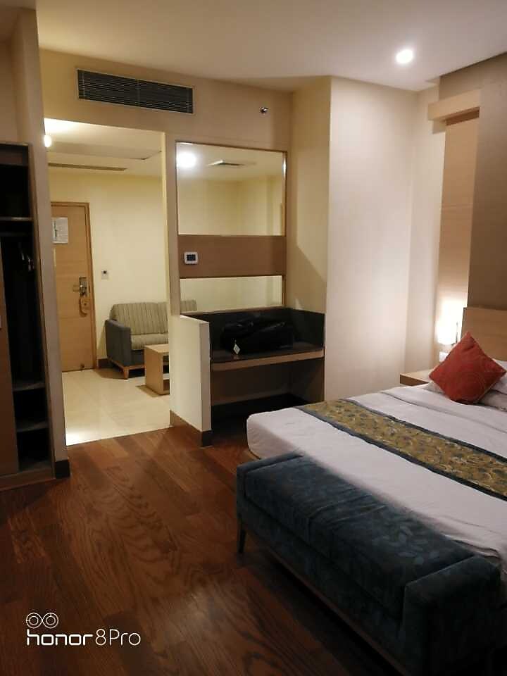 SK Klyde Grand 𝗕𝗢𝗢𝗞 Ghaziabad Hotel 𝘄𝗶𝘁𝗵 ₹𝟬 𝗣𝗔𝗬𝗠𝗘𝗡𝗧