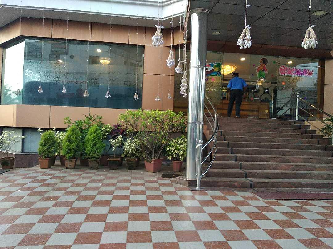 Hotel Dass Continental 𝗕𝗢𝗢𝗞 Thrissur Hotel 𝘄𝗶𝘁𝗵 ₹𝟬 𝗣𝗔𝗬𝗠𝗘𝗡𝗧