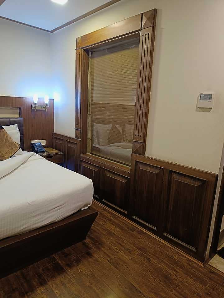 Clarks Inn Srinagar | Srinagar Hotel BOOK with ₹0 PAYMENT