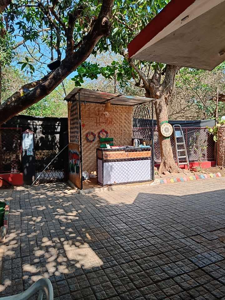MITRA HOSTEL VAGATOR BEACH ROAD 𝗕𝗢𝗢𝗞 Goa Hostel 𝘄𝗶𝘁𝗵 𝗙𝗥𝗘𝗘 𝗖𝗮𝗻𝗰𝗲𝗹𝗹𝗮𝘁𝗶𝗼𝗻