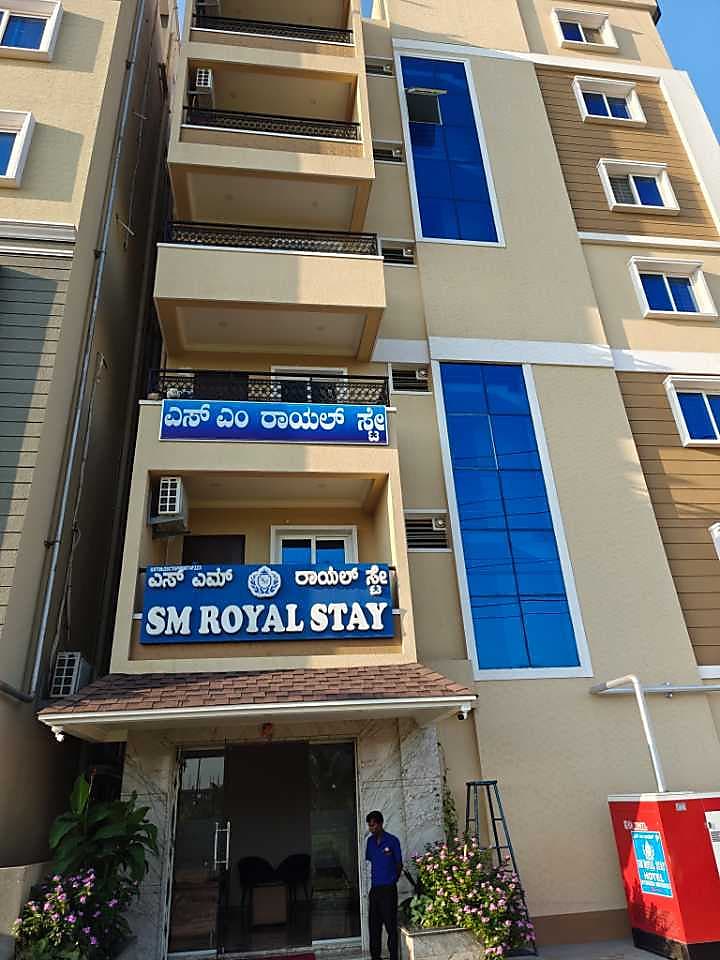 SM Royal Stay Hotel near Intl Airport Bangalore 𝗕𝗢𝗢𝗞 Bangalore Hotel ...