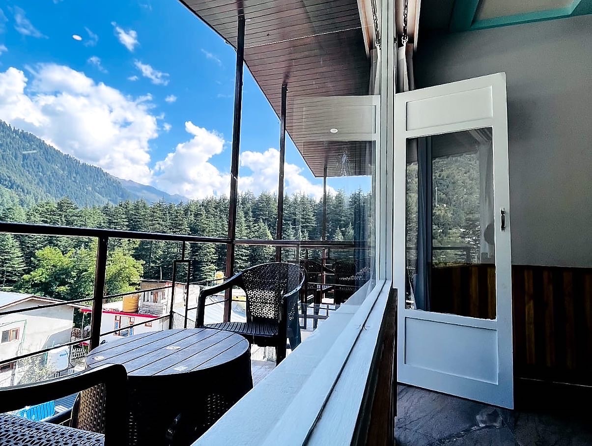 Apple Flower 𝗕𝗢𝗢𝗞 Manali Hotel 𝘄𝗶𝘁𝗵 ₹𝟬 𝗣𝗔𝗬𝗠𝗘𝗡𝗧