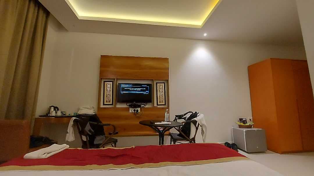 V One Hotel-Ambara Elite 𝗕𝗢𝗢𝗞 Bangalore Hotel 𝘄𝗶𝘁𝗵 ₹𝟬 𝗣𝗔𝗬𝗠𝗘𝗡𝗧