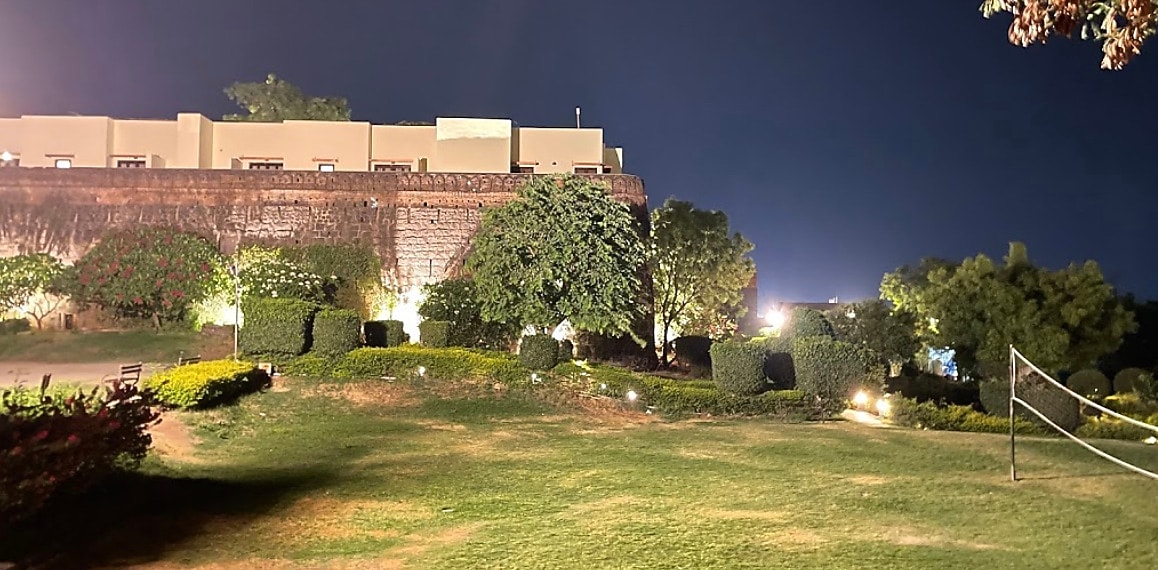 Fort JadhavGADH A GADH Heritage Hotel 𝗕𝗢𝗢𝗞 Sasvad Hotel 𝘄𝗶𝘁𝗵 ₹𝟬 𝗣𝗔𝗬𝗠𝗘𝗡𝗧