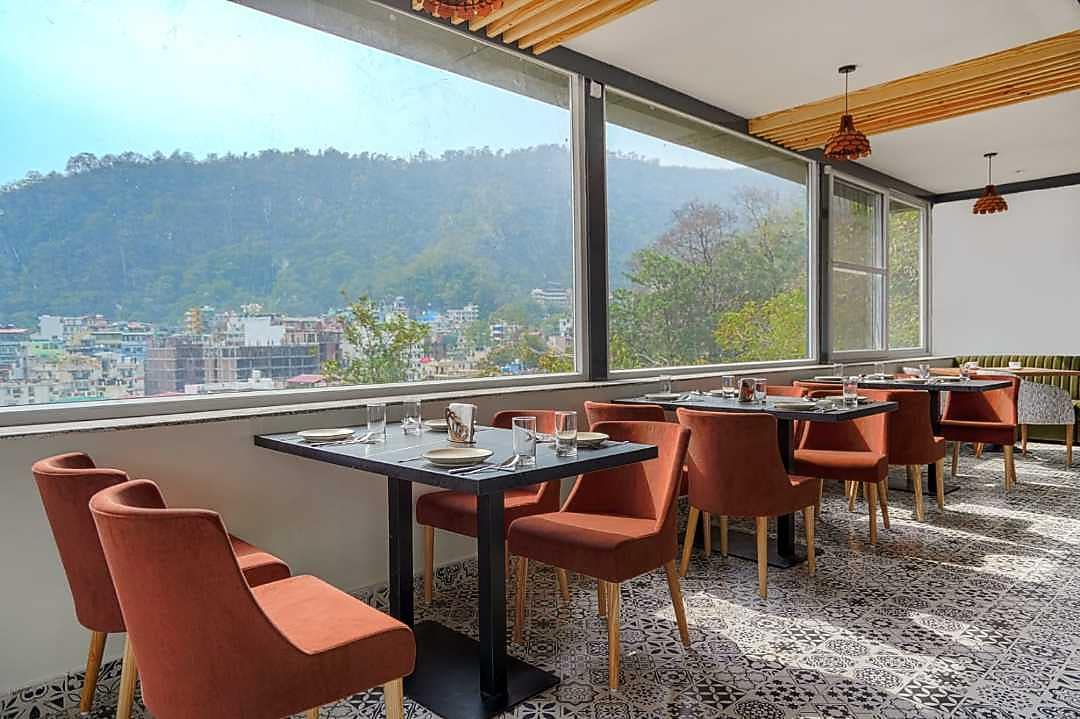 Levelup Plus Pinaaki Inn 𝗕𝗢𝗢𝗞 Rishikesh Hotel 𝘄𝗶𝘁𝗵 𝗙𝗥𝗘𝗘 𝗖𝗮𝗻𝗰𝗲𝗹𝗹𝗮𝘁𝗶𝗼𝗻