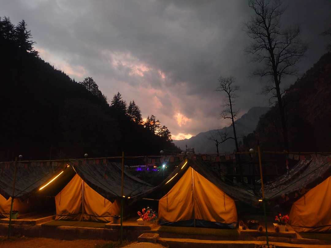 Kabila Camp | Riverside camp & cafe 𝗕𝗢𝗢𝗞 Kasol Camp 𝘄𝗶𝘁𝗵 𝗙𝗥𝗘𝗘 𝗖𝗮𝗻𝗰𝗲𝗹𝗹𝗮𝘁𝗶𝗼𝗻