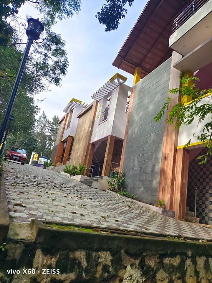 Sharma Jee Farmhouse 𝗕𝗢𝗢𝗞 Yercaud Resort 𝘄𝗶𝘁𝗵 𝗙𝗥𝗘𝗘 𝗖𝗮𝗻𝗰𝗲𝗹𝗹𝗮𝘁𝗶𝗼𝗻