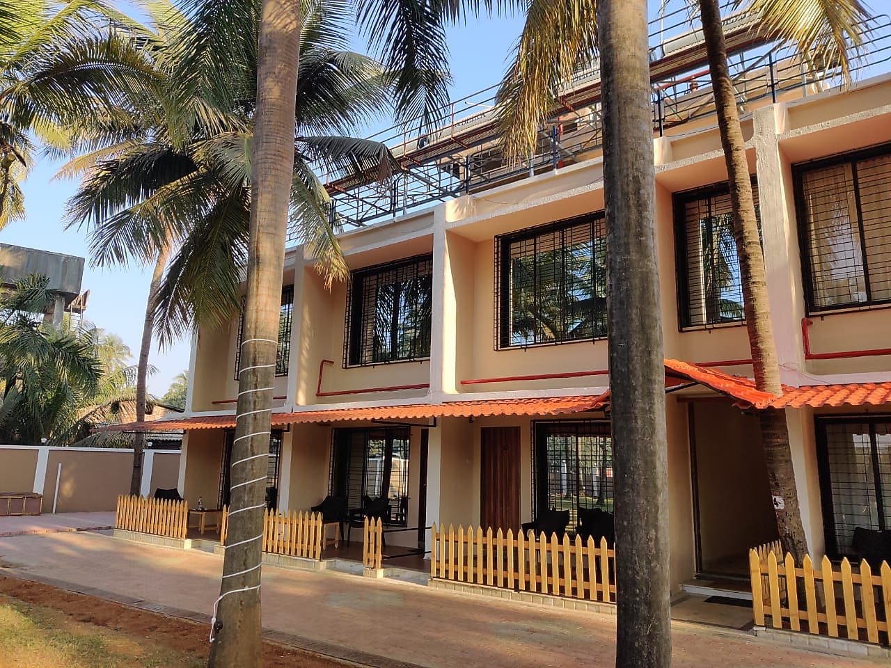 HOTEL LEVINO 𝗕𝗢𝗢𝗞 Daman Hotel 𝘄𝗶𝘁𝗵 𝗙𝗥𝗘𝗘 𝗖𝗮𝗻𝗰𝗲𝗹𝗹𝗮𝘁𝗶𝗼𝗻