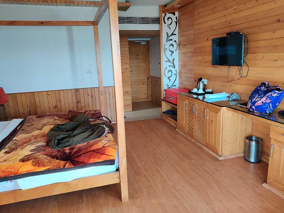 Hotel Shiva Cottage 𝗕𝗢𝗢𝗞 Patnitop Resort 𝘄𝗶𝘁𝗵 𝗙𝗥𝗘𝗘 𝗖𝗮𝗻𝗰𝗲𝗹𝗹𝗮𝘁𝗶𝗼𝗻
