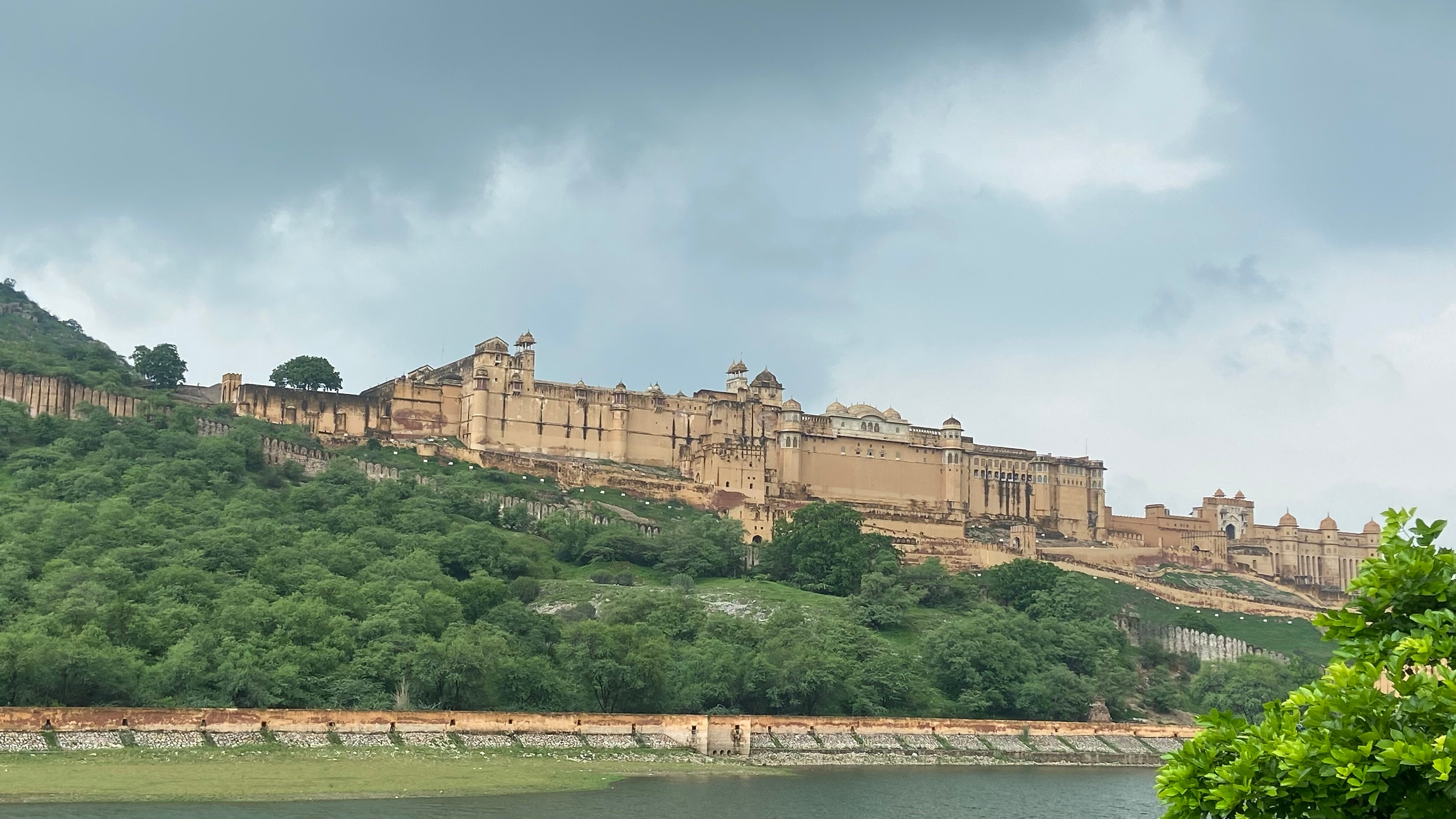 Comfort Inn Sapphire Jaipur- A Inde Hotel 𝗕𝗢𝗢𝗞 Jaipur Hotel 𝘄𝗶𝘁𝗵 𝗙𝗥𝗘𝗘 ...