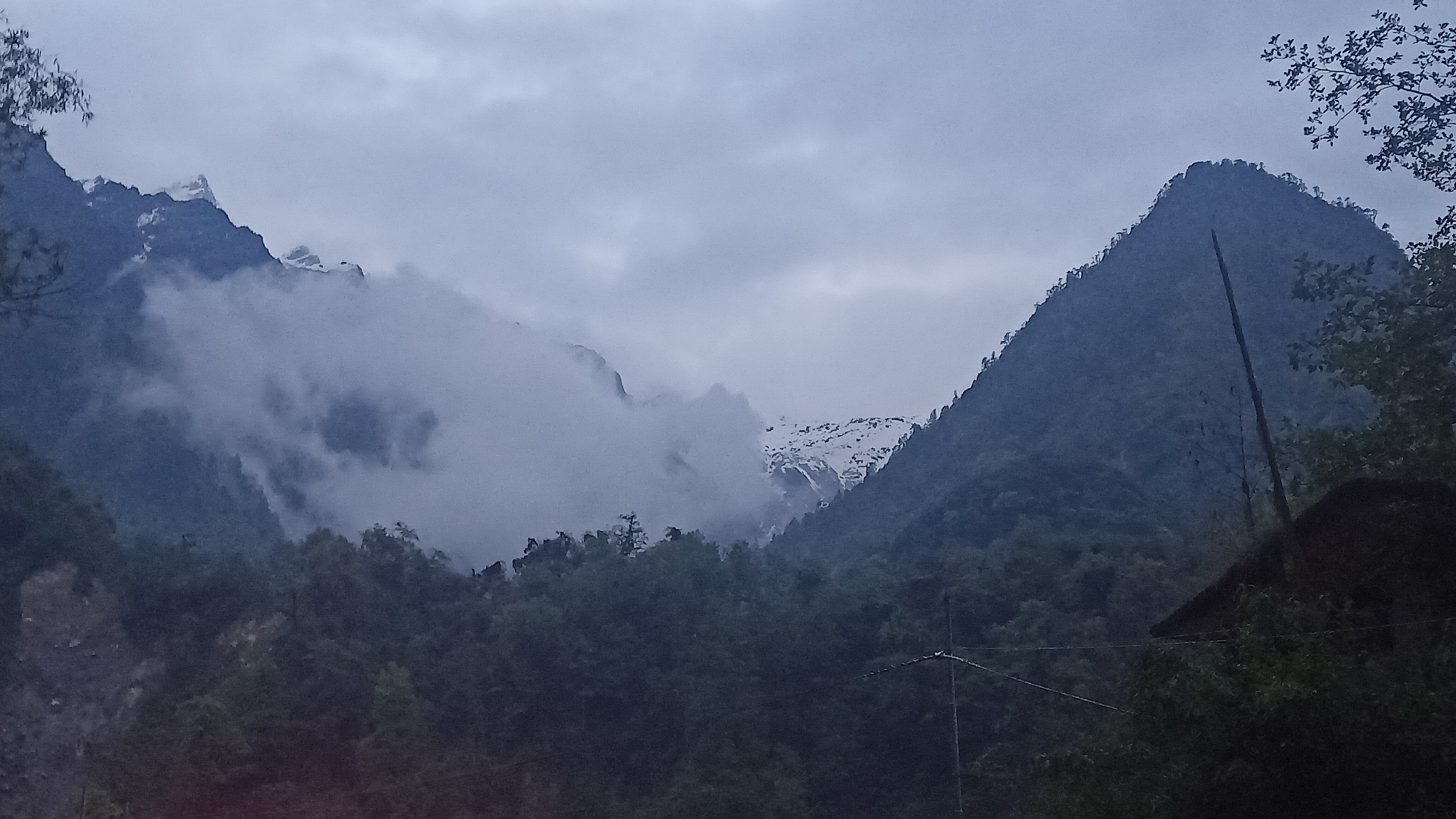 Hotel Hungree Regency 𝗕𝗢𝗢𝗞 Lachung Hotel 𝘄𝗶𝘁𝗵 ₹𝟬 𝗣𝗔𝗬𝗠𝗘𝗡𝗧