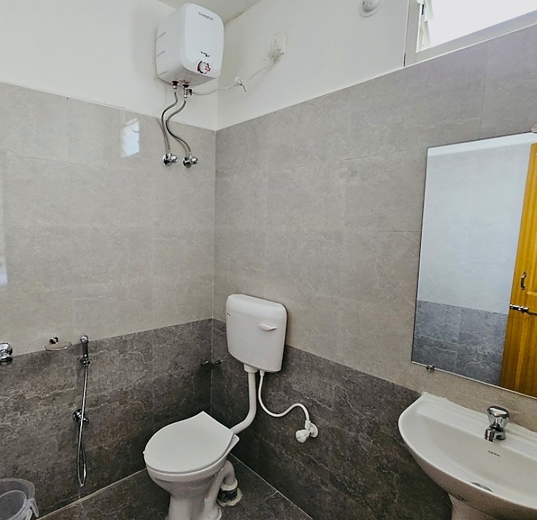 Maya Homes Near Puri Railway Station 𝗕𝗢𝗢𝗞 Puri Homestay 𝘄𝗶𝘁𝗵 ₹𝟬 𝗣𝗔𝗬𝗠𝗘𝗡𝗧