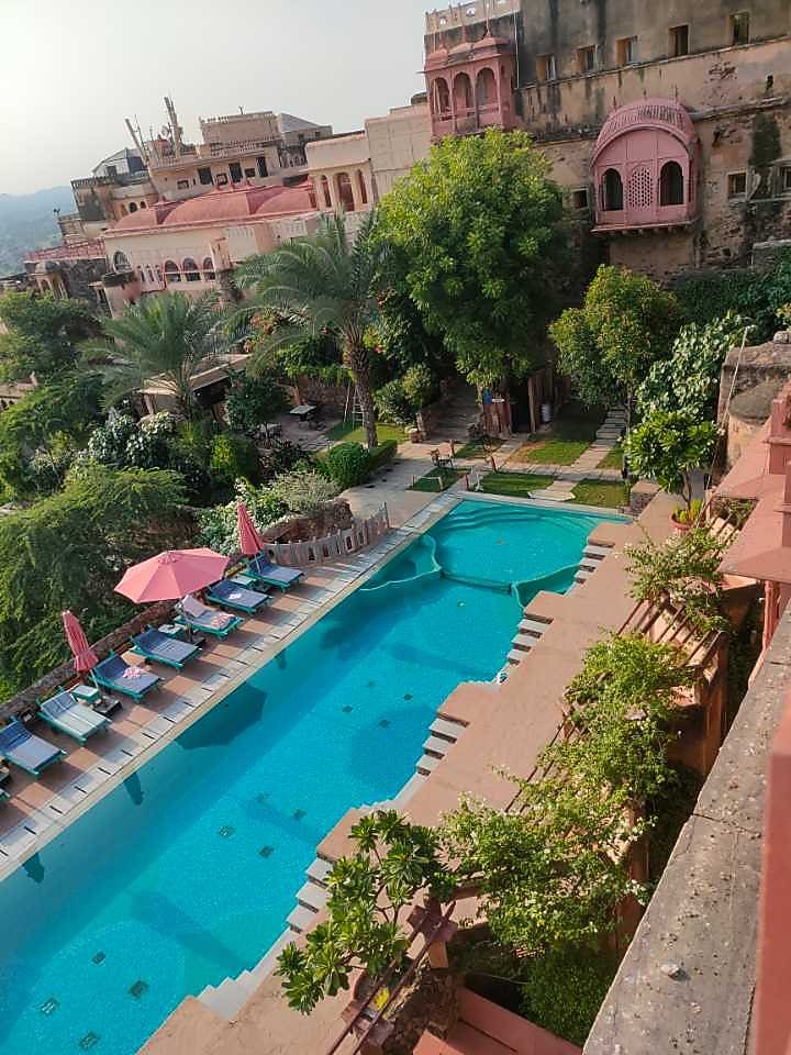 Neemrana Fort-Palace 𝗕𝗢𝗢𝗞 Neemrana Hotel 𝘄𝗶𝘁𝗵 ₹𝟬 𝗣𝗔𝗬𝗠𝗘𝗡𝗧