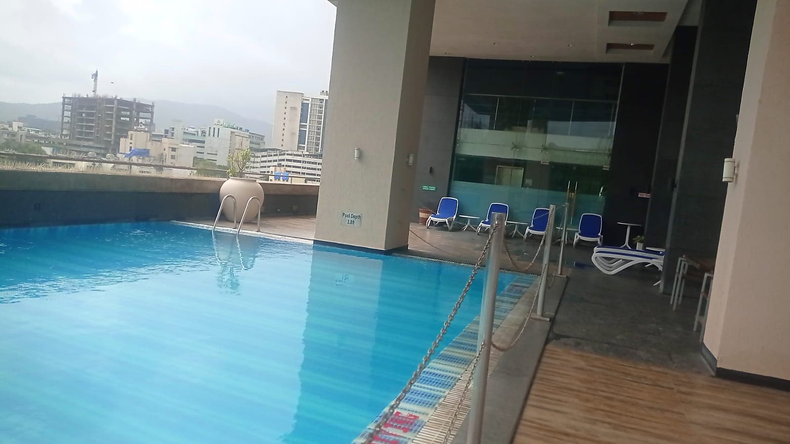 Country Inn & Suites by Radisson, Navi Mumbai 𝗕𝗢𝗢𝗞 Navi Mumbai Hotel ...