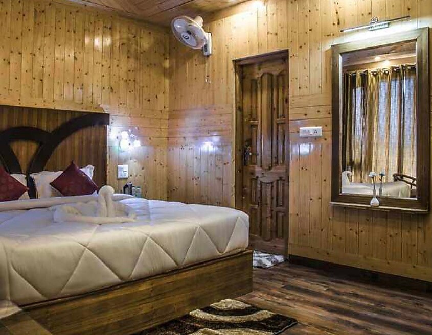 MOUNTAIN VIEW RESORT , CHAIL | Chail Resort BOOK @ ₹1