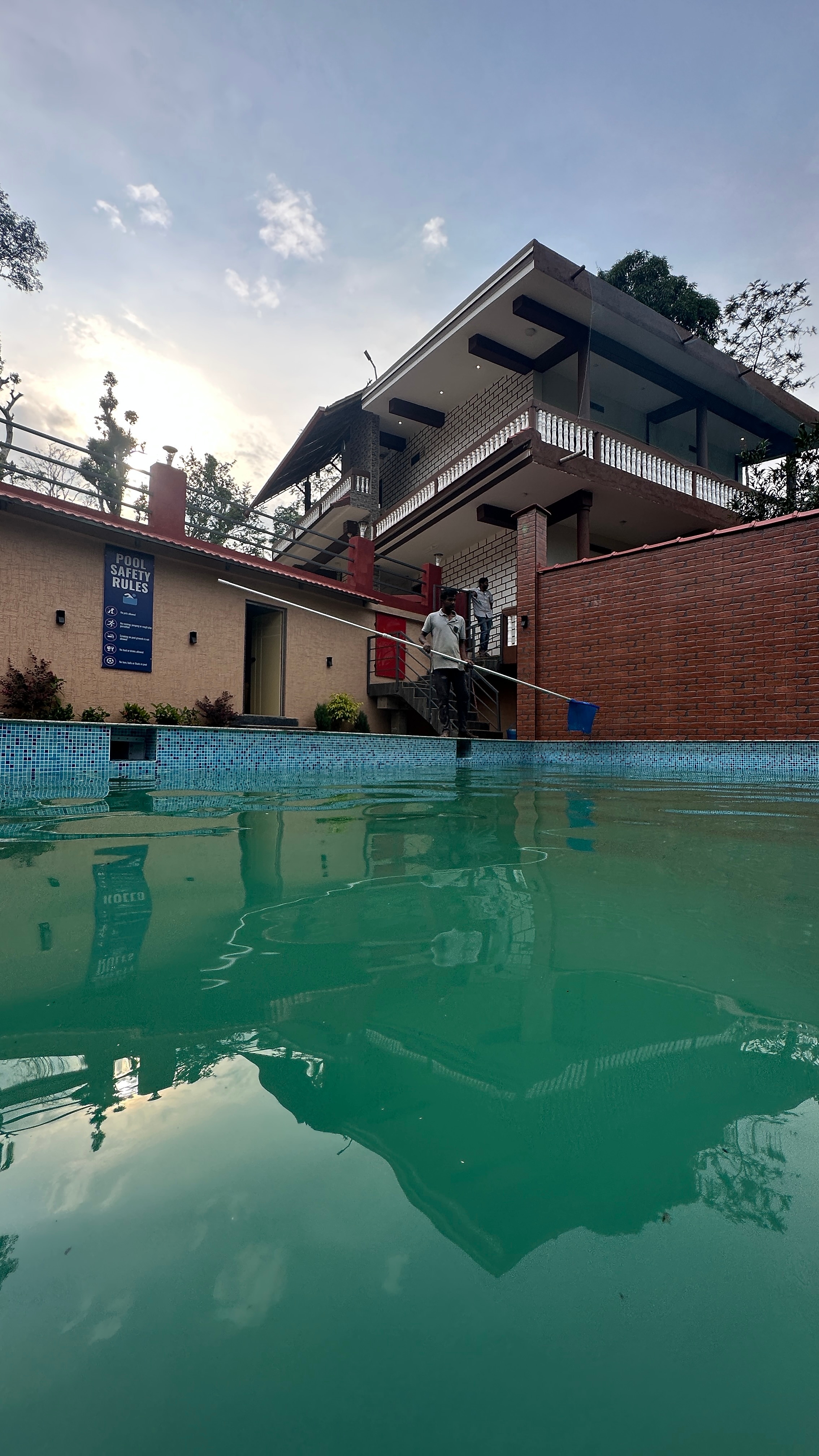 Misty villa lake view room 𝗕𝗢𝗢𝗞 Coorg Homestay 𝘄𝗶𝘁𝗵 𝗙𝗥𝗘𝗘 𝗖𝗮𝗻𝗰𝗲𝗹𝗹𝗮𝘁𝗶𝗼𝗻