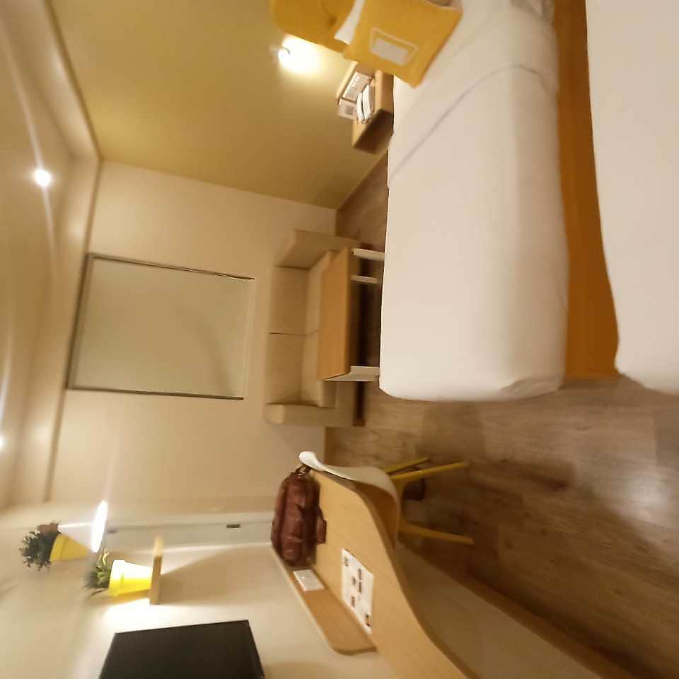 Bloom Hotel HSR Club 𝗕𝗢𝗢𝗞 Bangalore Hotel 𝘄𝗶𝘁𝗵 𝗙𝗥𝗘𝗘 𝗖𝗮𝗻𝗰𝗲𝗹𝗹𝗮𝘁𝗶𝗼𝗻