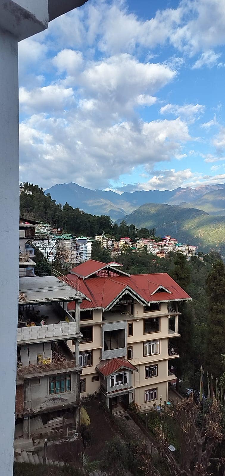 BluBen Alpine 𝗕𝗢𝗢𝗞 Pelling Homestay 𝘄𝗶𝘁𝗵 𝗙𝗥𝗘𝗘 𝗖𝗮𝗻𝗰𝗲𝗹𝗹𝗮𝘁𝗶𝗼𝗻