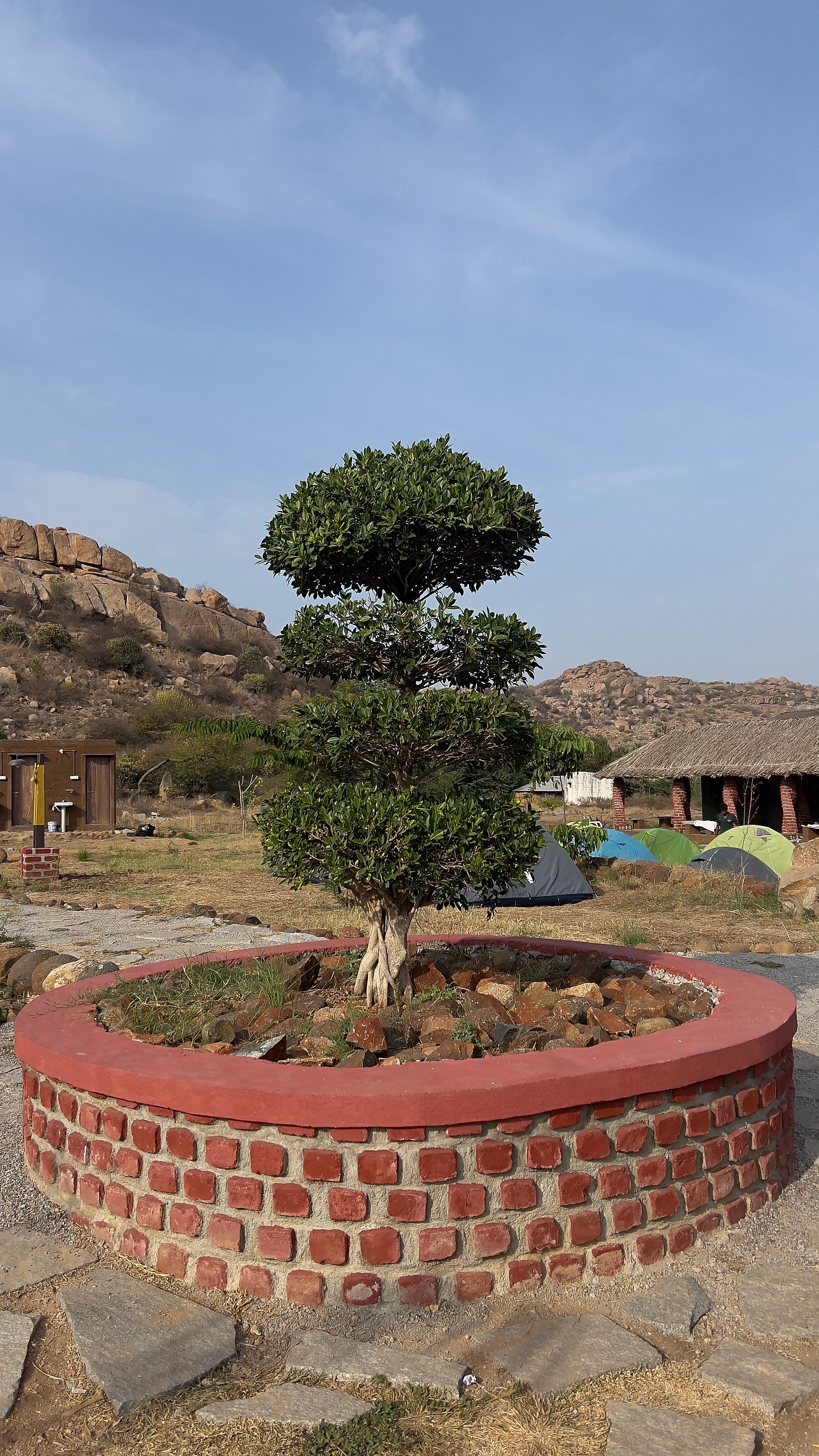 Zostel Hampi (Gangavathi) 𝗕𝗢𝗢𝗞 Gangavathi Hostel 𝘄𝗶𝘁𝗵 𝗙𝗥𝗘𝗘 𝗖𝗮𝗻𝗰𝗲𝗹𝗹𝗮𝘁𝗶𝗼𝗻