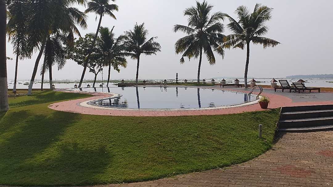 The World Backwaters Alleppey Resort Price, Address & Reviews