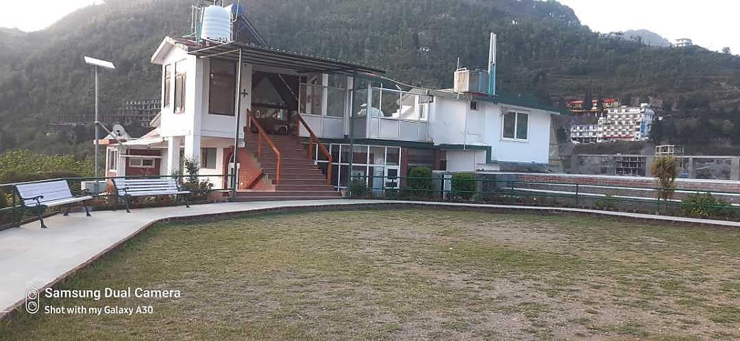 The Mountain Huts 𝗕𝗢𝗢𝗞 Mussoorie Resort 𝘄𝗶𝘁𝗵 ₹𝟬 𝗣𝗔𝗬𝗠𝗘𝗡𝗧