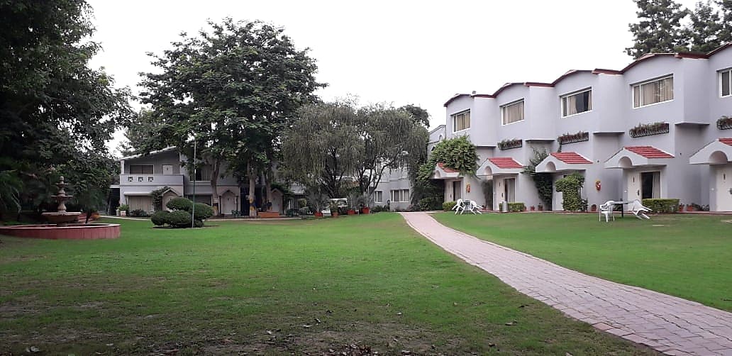 Best Western Resort Country Club Best Rates on Manesar Hotel Deals ...
