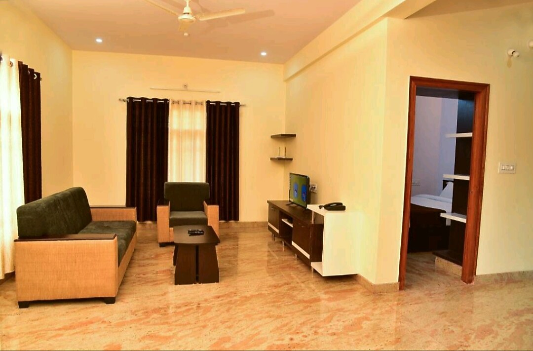 Elegant Serviced Apartment | 2 BHK Apartment 𝗕𝗢𝗢𝗞 Mysore Apartment 𝘄𝗶𝘁𝗵 ...