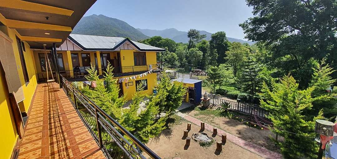 The Hosteller Bir | Rooms & Dorms 100% Money Back 𝗕𝗢𝗢𝗞 Bir Billing ...