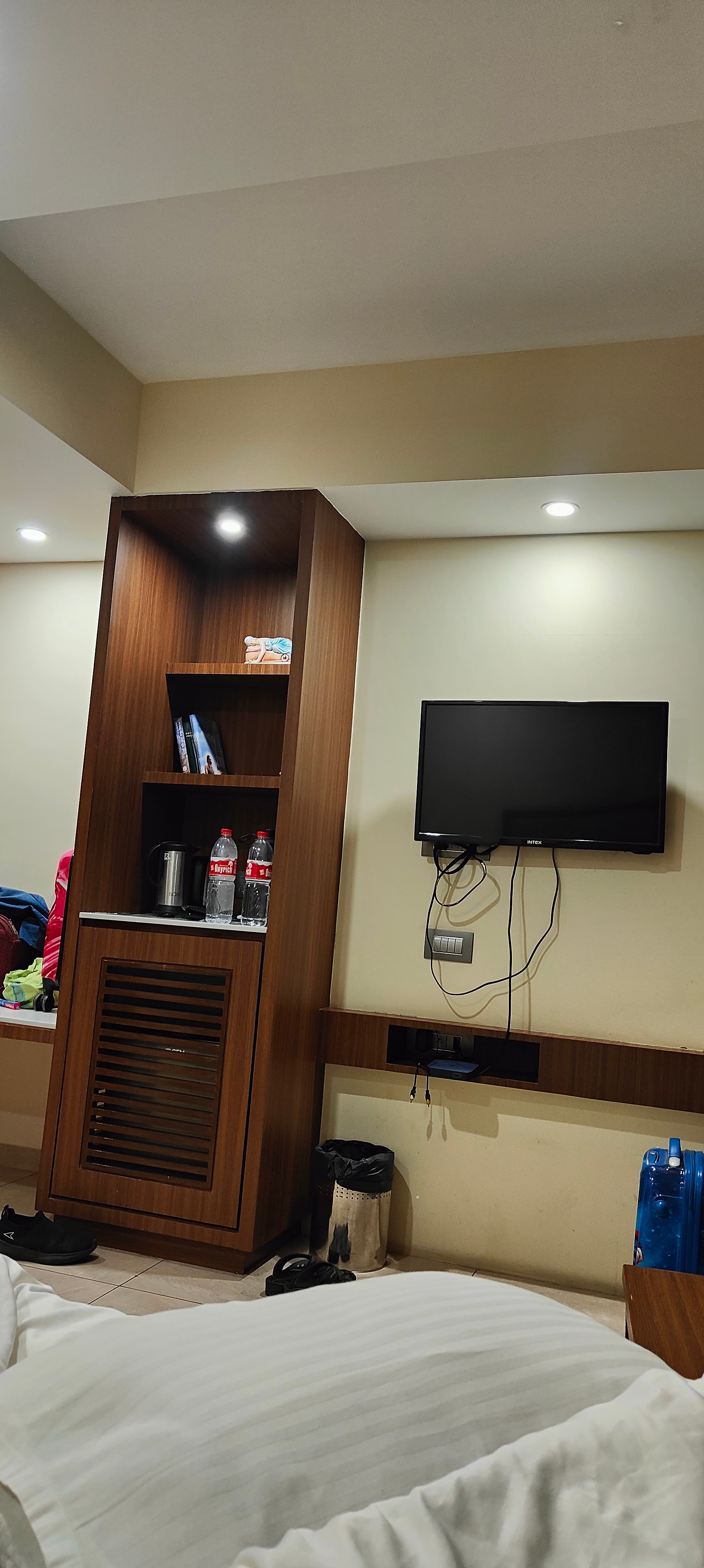 HOTEL KAVERY 𝗕𝗢𝗢𝗞 Rajkot Hotel 𝘄𝗶𝘁𝗵 𝗙𝗥𝗘𝗘 𝗖𝗮𝗻𝗰𝗲𝗹𝗹𝗮𝘁𝗶𝗼𝗻