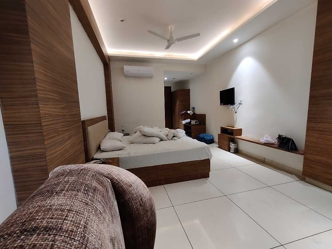 King Heritage hotel | Bareilly Hotel BOOK @ ₹1