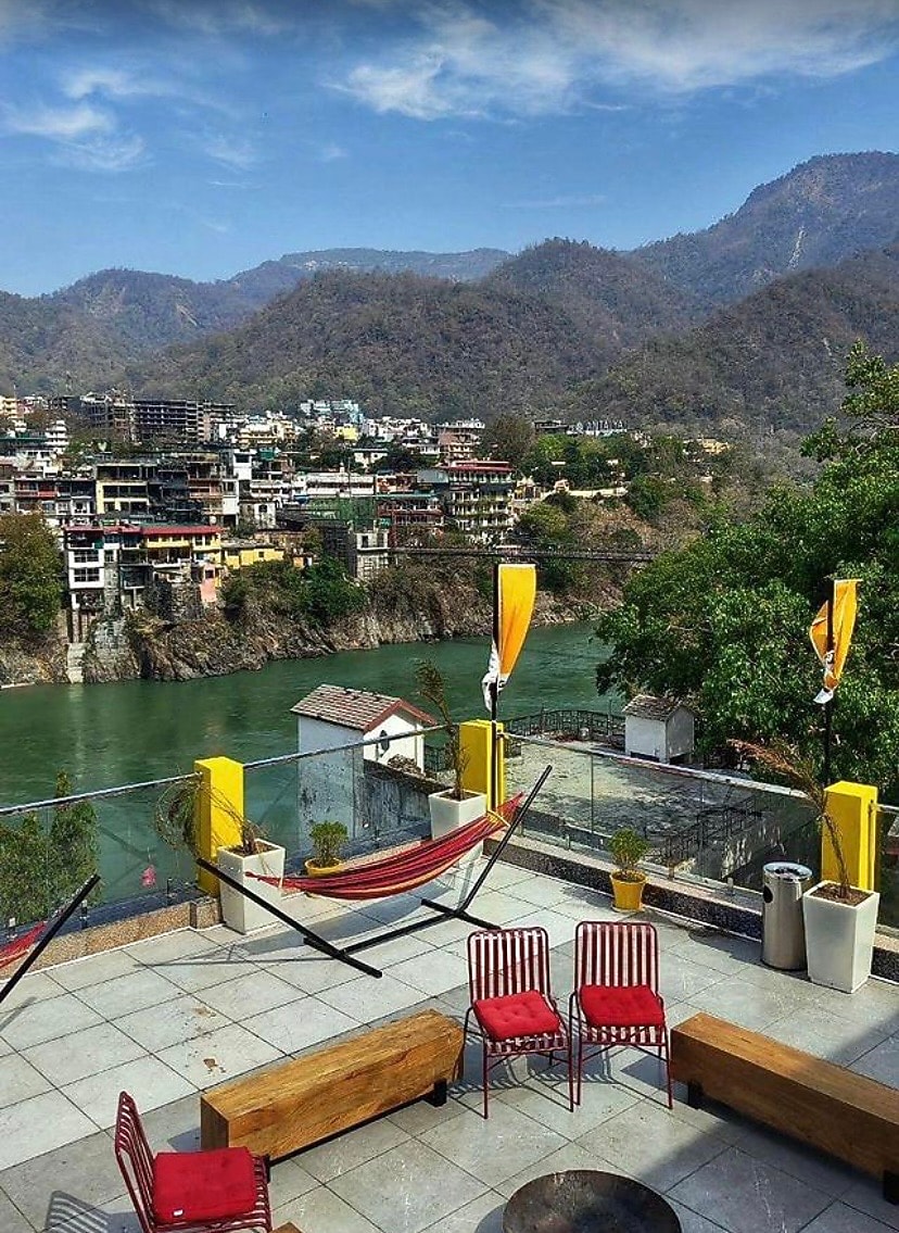 The Hosteller Rishikesh Ganges 𝗕𝗢𝗢𝗞 Rishikesh Hostel 𝘄𝗶𝘁𝗵 𝗙𝗥𝗘𝗘 𝗖𝗮𝗻𝗰𝗲𝗹𝗹𝗮𝘁𝗶𝗼𝗻