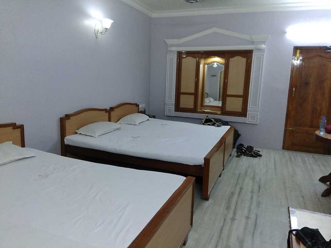 ROOP MAHAL | Thiruvananthapuram Hotel BOOK @ ₹1