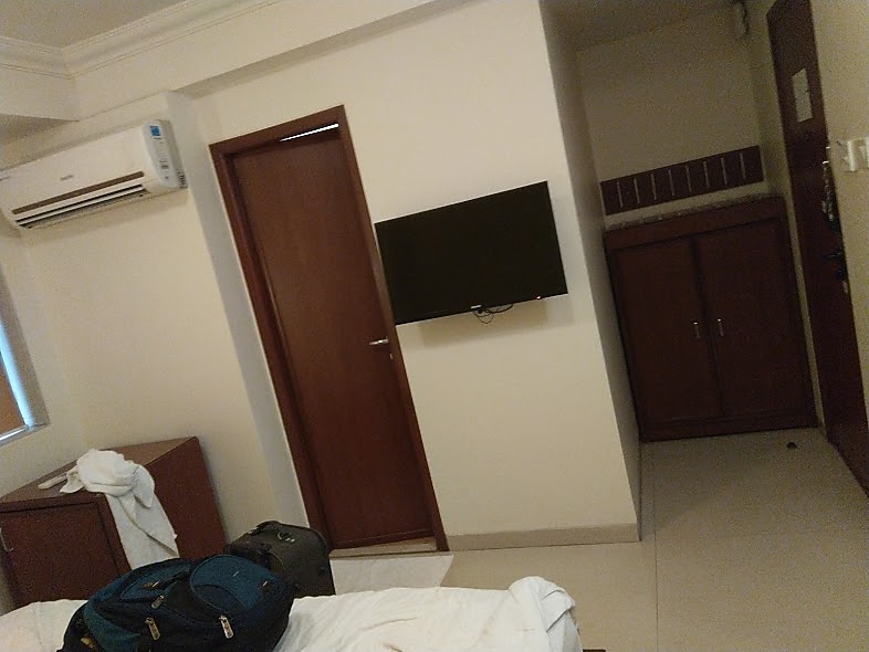 Ginger Thane | Thane Hotel BOOK @ ₹1