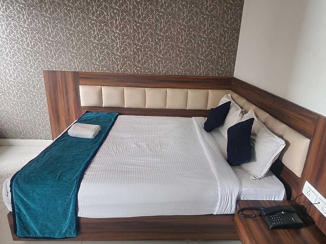 Western Keys Hotel 𝗕𝗢𝗢𝗞 Bangalore Hotel 𝘄𝗶𝘁𝗵 𝗙𝗥𝗘𝗘 𝗖𝗮𝗻𝗰𝗲𝗹𝗹𝗮𝘁𝗶𝗼𝗻