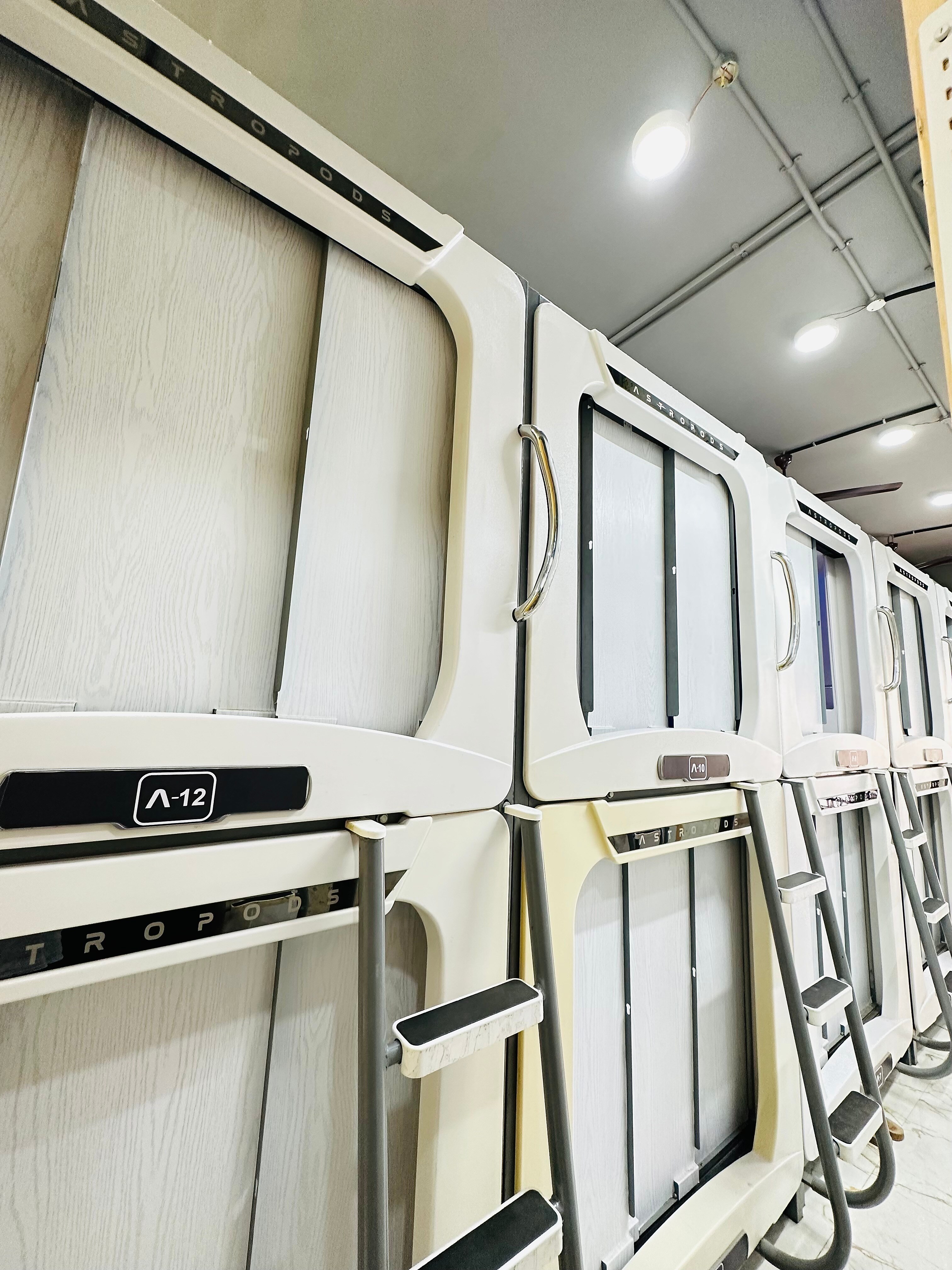 Astropod 𝗕𝗢𝗢𝗞 Mumbai Guest House 𝘄𝗶𝘁𝗵 𝗙𝗥𝗘𝗘 𝗖𝗮𝗻𝗰𝗲𝗹𝗹𝗮𝘁𝗶𝗼𝗻
