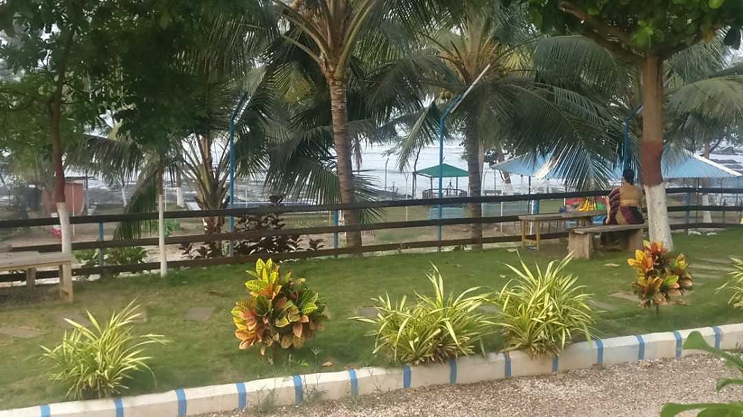 SEA BREEZE BEACH RESORT Murud Janjira Hotel, FREE Cancellation*, Price ...