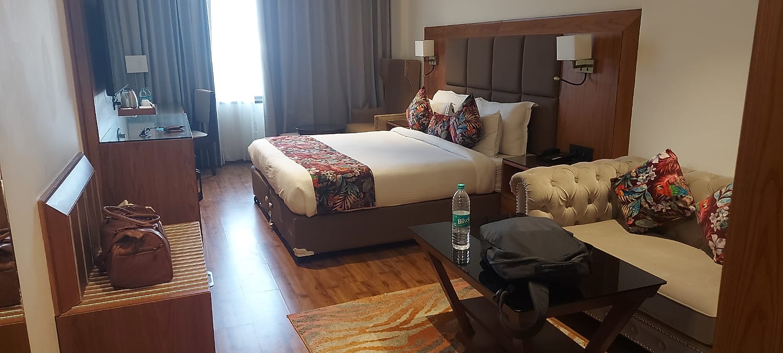 Clarks Inn Express , Ludhiana 𝗕𝗢𝗢𝗞 Ludhiana Hotel 𝘄𝗶𝘁𝗵 𝗙𝗥𝗘𝗘 𝗖𝗮𝗻𝗰𝗲𝗹𝗹𝗮𝘁𝗶𝗼𝗻