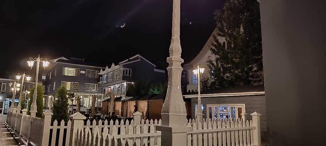 Hotel Grand Boulevard Srinagar 𝗕𝗢𝗢𝗞 Srinagar Hotel 𝘄𝗶𝘁𝗵 ₹𝟬 𝗣𝗔𝗬𝗠𝗘𝗡𝗧