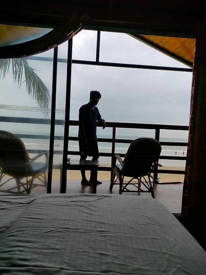 Sameer Cottages | Wooden Beach Huts 𝗕𝗢𝗢𝗞 Goa Cottage 𝘄𝗶𝘁𝗵 ₹𝟬 𝗣𝗔𝗬𝗠𝗘𝗡𝗧